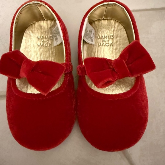 Janie and Jack | Shoes | Janie And Jack Red Velvet Baby Mary Janes ...
